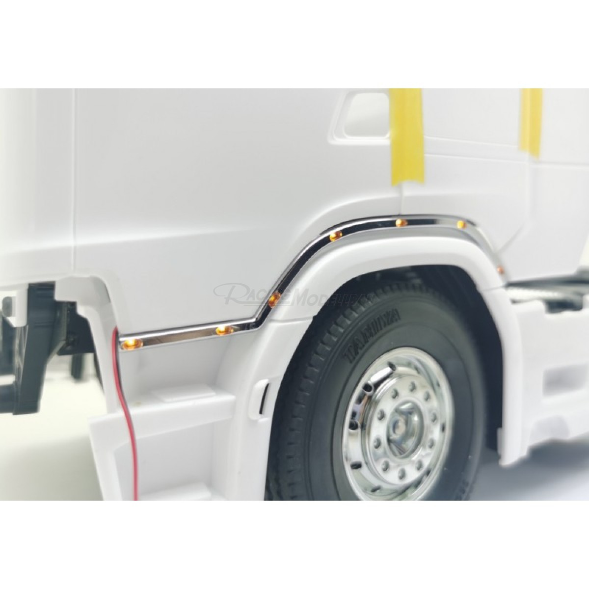 Alu Front Fenders LED Lightbar Scania 770