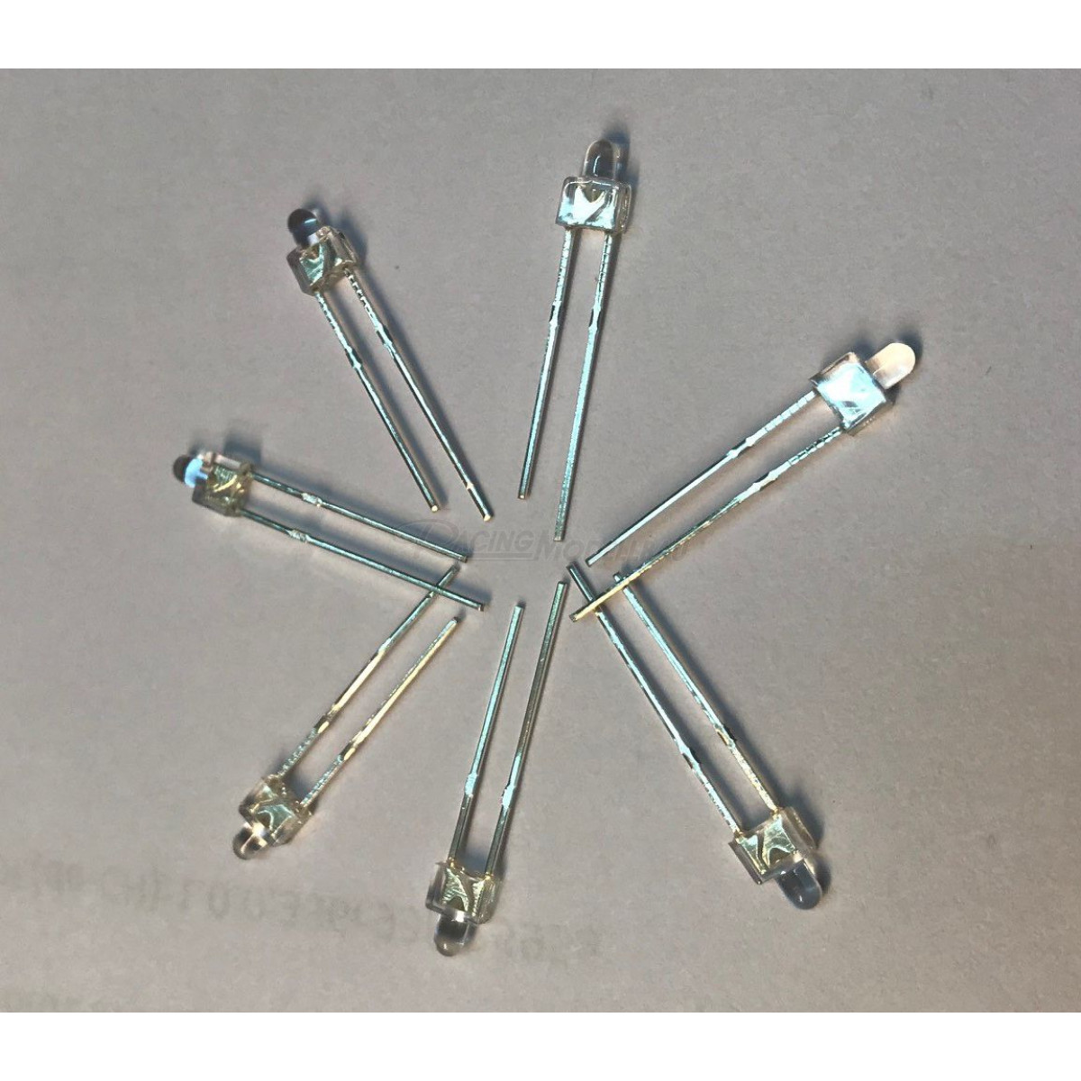 LED weiss 2mm 3V gewölbt 10Stk.